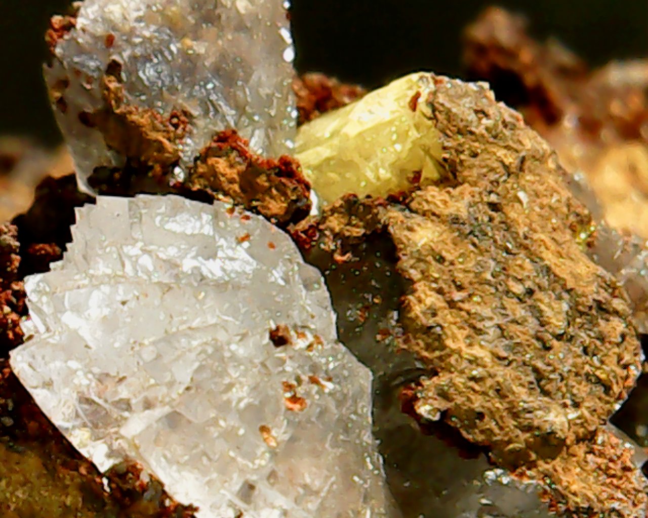 Adamita-Calcita :: Minerales